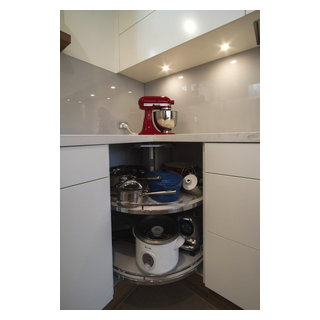 Kew Kitchen & Euro Laundry - Modern - Kitchen - Melbourne - by The ...