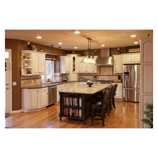 Keystone Building & Design Remodeling Pics - Traditional - Kitchen - St ...