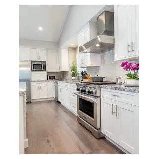 kitchen 126 - Transitional - Kitchen - Los Angeles - by Savvy Kitchens ...