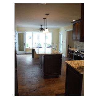 Kitchen & Granite - Transitional - Kitchen - New York - by Jay-Quinones ...