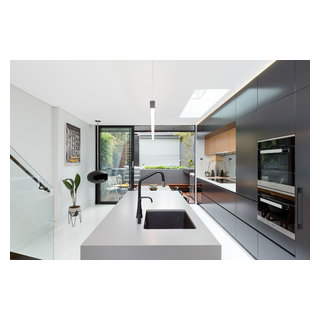 Kitchen - Balmain - Modern - Kitchen - Sydney - by Salt Interiors | Houzz