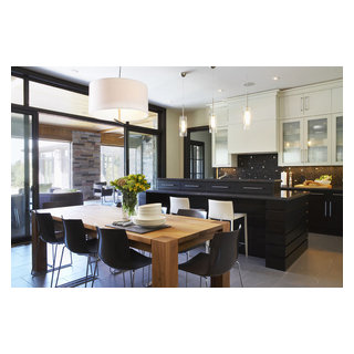 Kitchen - Moderne - Cuisine - Toronto - par Douglas Design Studio | Houzz