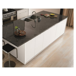 Kitchen featuring Formica 180fx Ferro Grafite benchtop - Kitchen ...