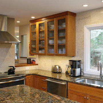 Fluted Glass Cabinets - Photos & Ideas | Houzz