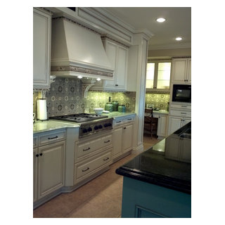 Kitchen - Traditional - Kitchen - Los Angeles - by Greg Lizotte Designs ...