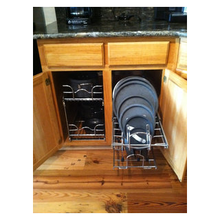 Kitchen Ideas - Modern - Kitchen - Miami - by Alpha Closets & Murphy ...