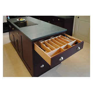 Kitchen Island unit with cutlery drawer open - Campagne - Cuisine ...