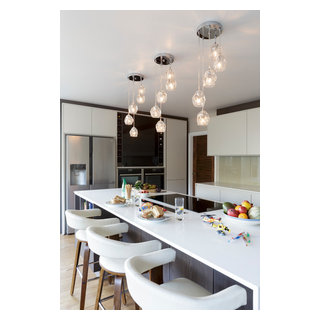 Kitchen Island With Glass Pendants and Downdraft Extractor ...