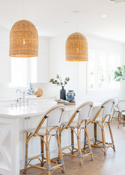 Your Guide to a Beach-Style Kitchen