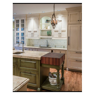 Kitchen Islands - Traditional - Kitchen - Chicago - by PB Kitchen ...