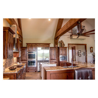 Kitchen - Farmhouse - Kitchen - Houston - by Laura Culpepper, AIA | Houzz