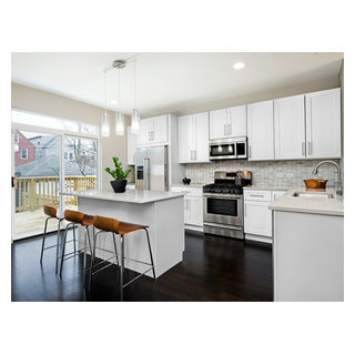 Kitchen - Modern - Kitchen - Chicago - by MK Construction & Builders ...
