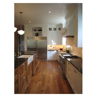 Kitchen - Farmhouse - Kitchen - Grand Rapids - by New Urban Home ...
