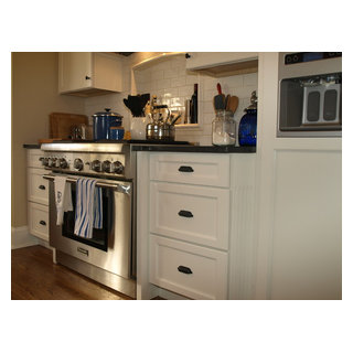 Kitchen Niche Over Stove - Rustic - Kitchen - Newark - by KraftMaster ...