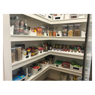 Kitchen Pantry - Contemporary - Kitchen - Dallas - by Closet Karma | Houzz
