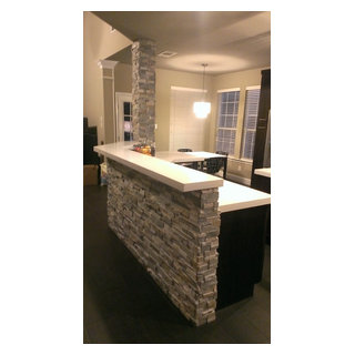 KITCHEN - Peninsula Wall and Column - Facade / Stacked Stone ...