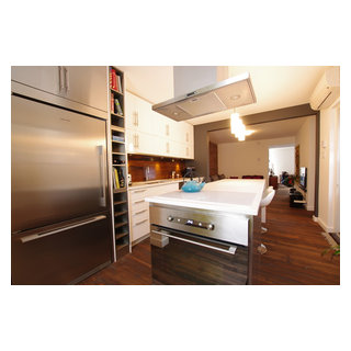 Kitchen Plateau Mont-Royale - Contemporary - Kitchen - Montreal - by ...