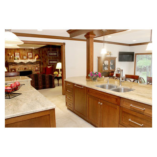 Kitchen Russell - Traditional - Kitchen - Cleveland - by Makoski ...