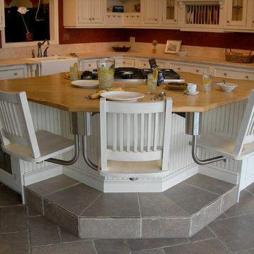 75 Traditional Kitchen Ideas You'll Love - January, 2025 | Houzz