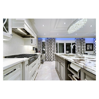 KITCHEN TRANSFORMATION - Kitchen - Toronto - by Sense Of Style | Houzz