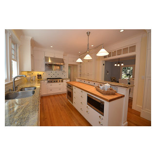 Kitchen with split level island - Traditional - Kitchen - San Francisco ...
