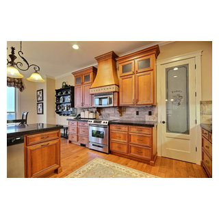 Kitchen Workspace - The Scenic Slope - Crafty Split-Level Ranch ...
