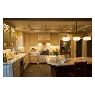 KITCHENS by Generation Homes - Klassisch - Küche - Sonstige - von Generation Homes & Commercial ...