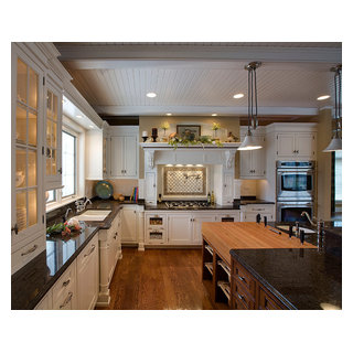Kitchens by Geneva Cabinet Gallery - Traditional - Kitchen - Chicago ...