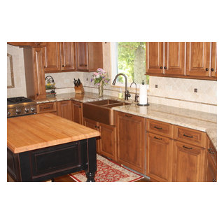 Kitchens - Traditional - Kitchen - Chicago - by Collins Construction ...