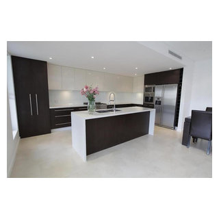 Kitchens - Modern - Kitchen - Dallas - by Lara Wallcoverings | Houzz