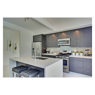 Kitty Hawk - Modern - Kitchen - Other - by Mãkena Interiors | Houzz