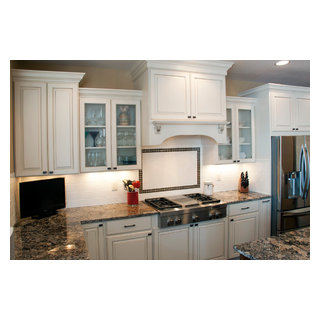 Koch Cabinets - Traditional - Kitchen - New York - by Kinetic Kitchen ...