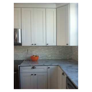 Kraftmaid Durham Maple Dove White - Kitchen - Columbus - by Jenna Cook ...