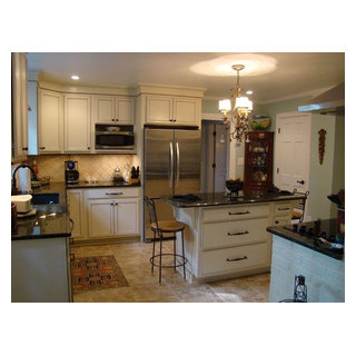 Kunkel Kitchen - Traditional - Kitchen - Seattle - by Mise en Place ...