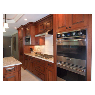 Lami Cherry Kitchen - Traditional - Kitchen - St Louis - by Signature ...