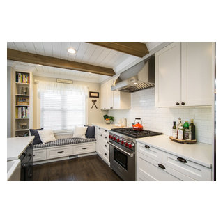 Leader - Farmhouse - Kitchen - Chicago - by New Concept 180 | Houzz