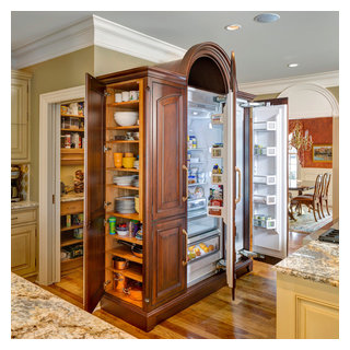 Leawood Gourmet Dream Kitchen - Transitional - Kitchen - Kansas City ...