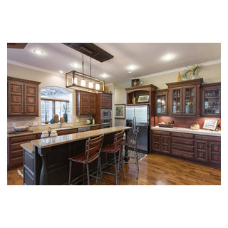 Leawood Midwestern Rustic - Rustic - Kitchen - Kansas City - by Cathy ...