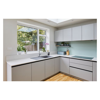 Lee Kitchen - Contemporary - Kitchen - London - by piqu | Houzz