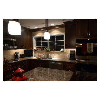 LEWIS KITCHEN - Traditional - Kitchen - St Louis - by Remodeling and ...