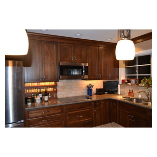LEWIS KITCHEN - Traditional - Kitchen - St Louis - by Remodeling and ...