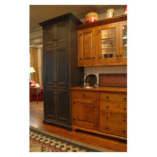 Lexington Kentucky- Traditional Curly Maple - Painted Kitchen ...