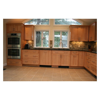 Lexington - Craftsman - Kitchen - Boston - by Right Angle Kitchens | Houzz