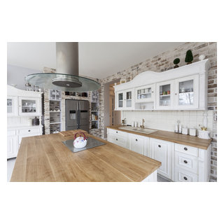 Country Style Kitchen with Timber Benchtop - Traditional - Kitchen ...