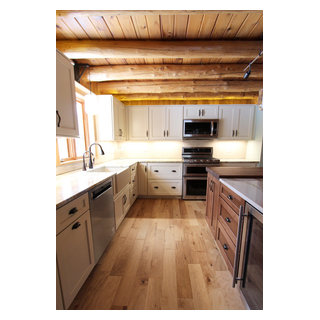 Log Cabin Rustic White Kitchen Cabinets with Granite and Wood ...