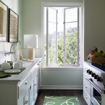 Windows Next To Stove - Photos & Ideas | Houzz