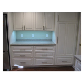 Lots of Soft Closing Pot/Pan Drawers - Traditional - Kitchen ...