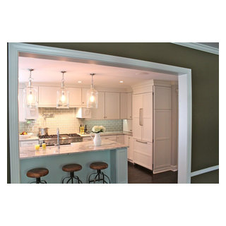 Lovely kitchen in Leawood - Classique Chic - Cuisine - Kansas City ...