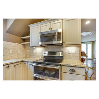 LUCIA BARN - Farmhouse - Kitchen - Birmingham - by User | Houzz