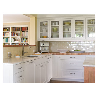 Magnolia Kitchen - Traditional - Kitchen - Seattle - by Gaspar's ...